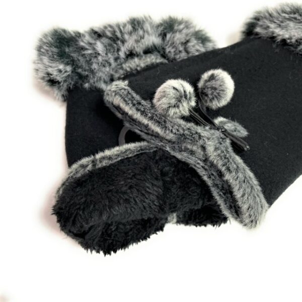 1176 Half Finger Solid Glove With Faux Fur Interior - Shihreen